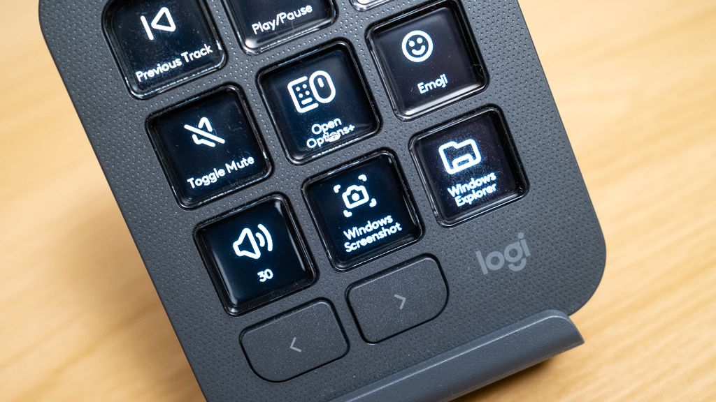 Logitech MX Creative Console review: a new kind of Loupedeck control ...