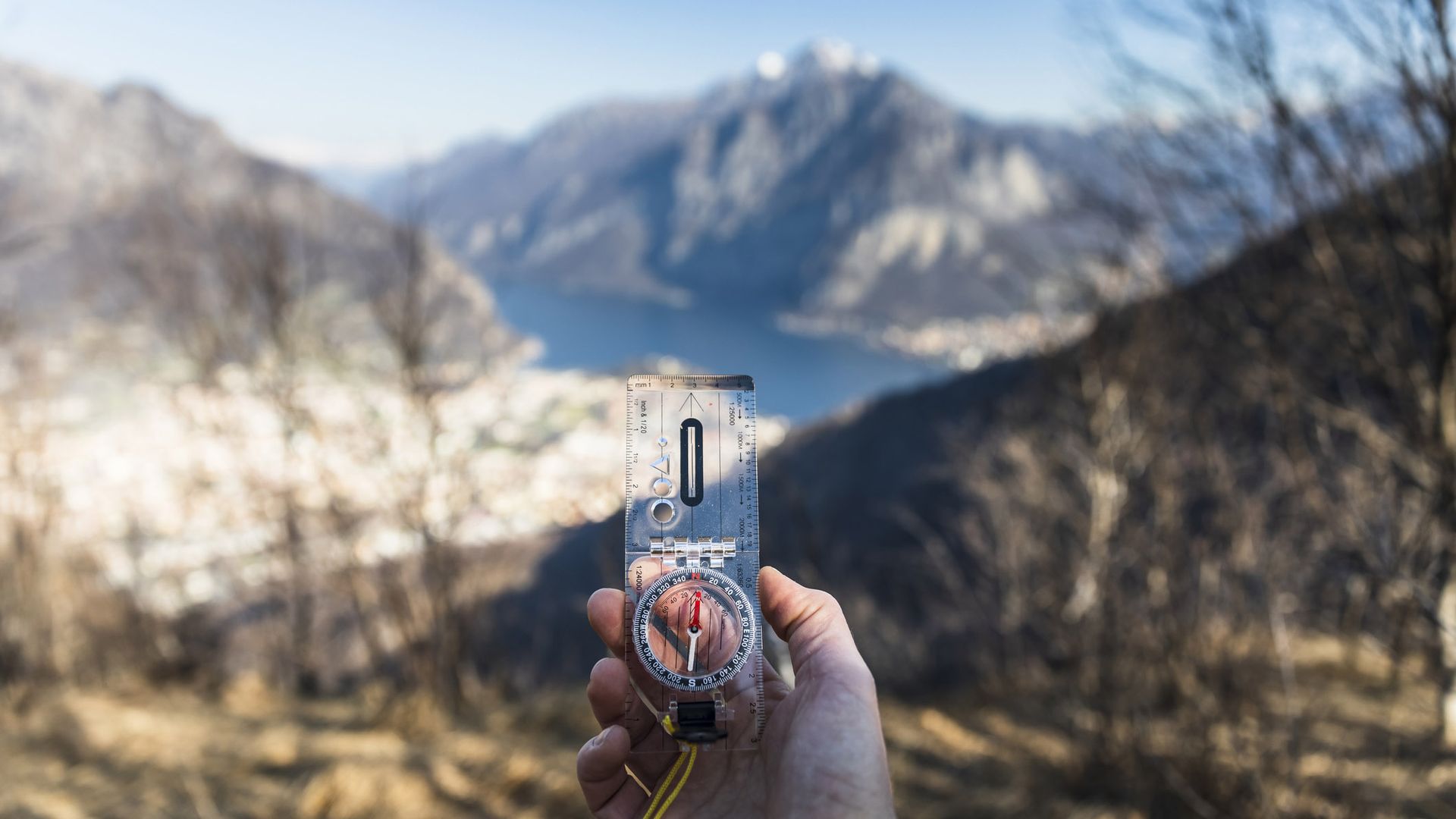 Types of compass: how to choose the right navigational tool | Advnture