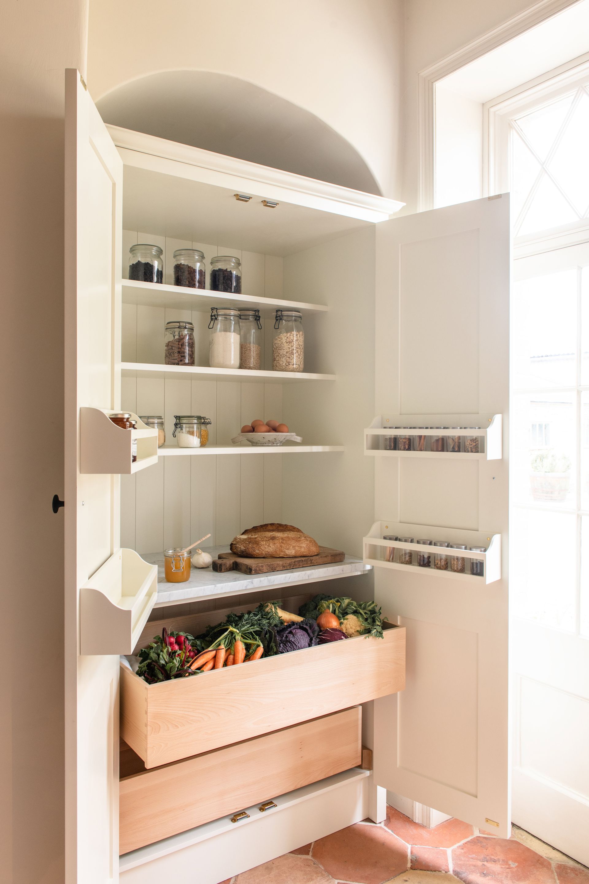 Pantry shelving ideas – 10 ways to add style and storage to a pantry ...