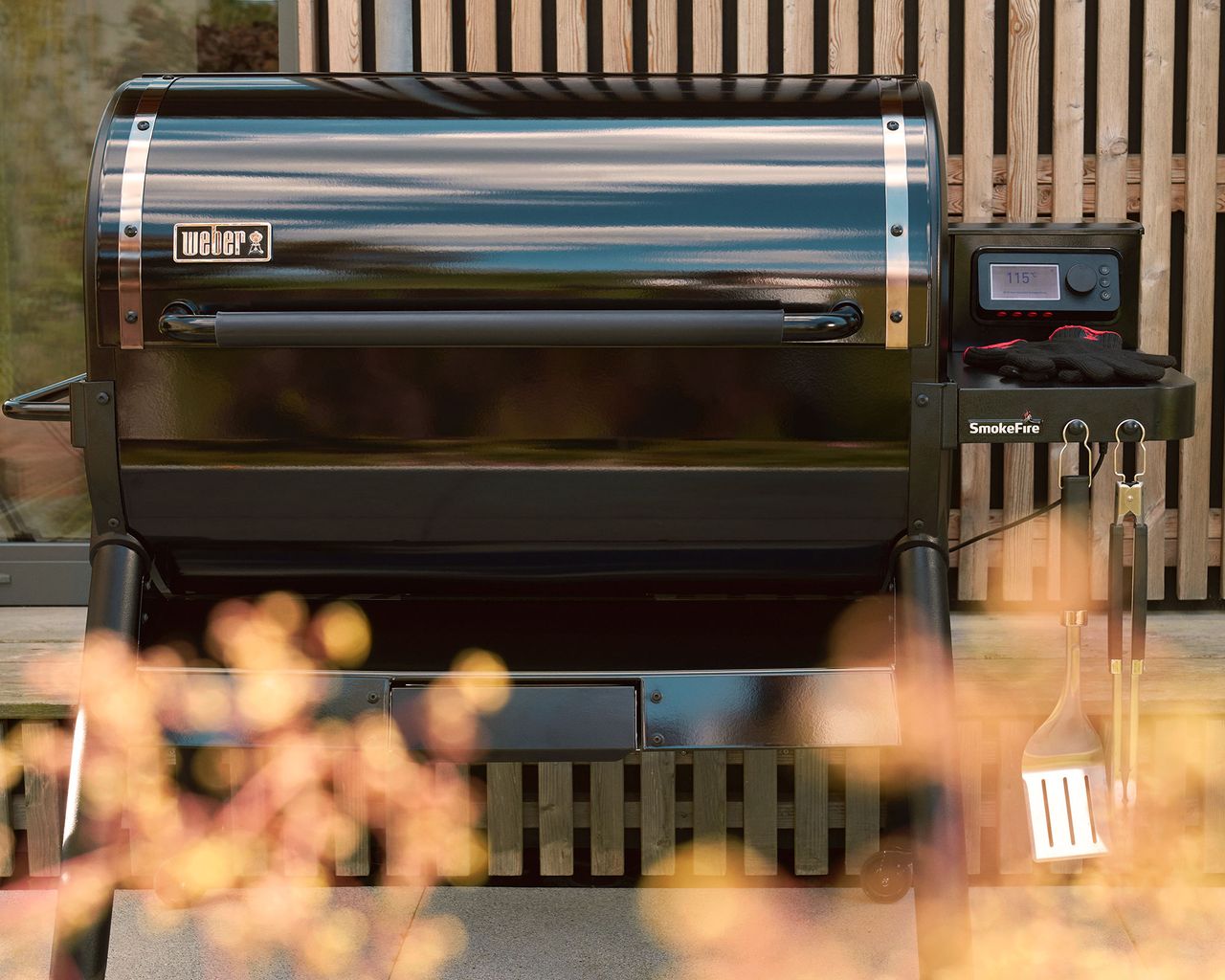 What is a pellet grill and how does it work? | Gardeningetc