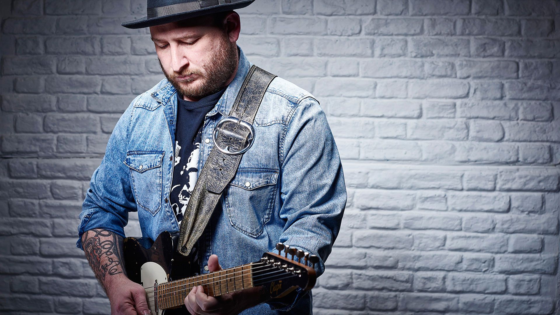 Josh Smith guitar lesson: hybrid picking & jump blues solos | Guitar World