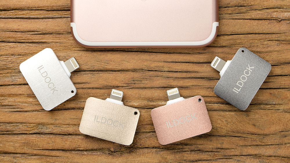 This affordable iPhone 7 adapter gives back the headphone jack Apple ...