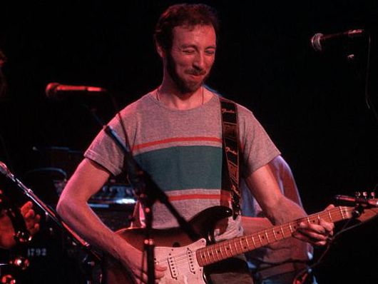 Interview: Richard Thompson on recording an album in front of a live ...