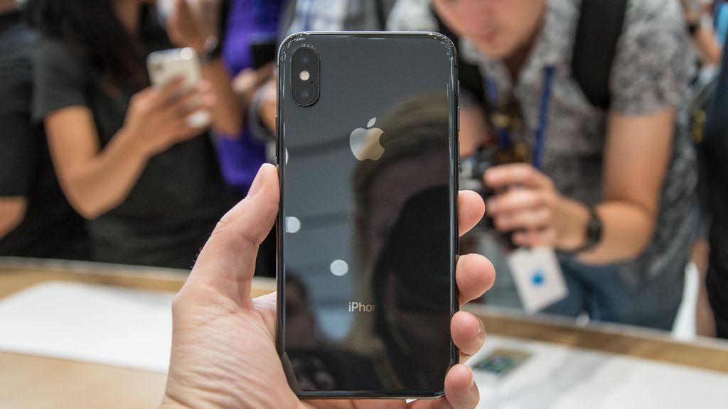 Apple iPhone X price, features, specs and release date: iPhone Xs and ...