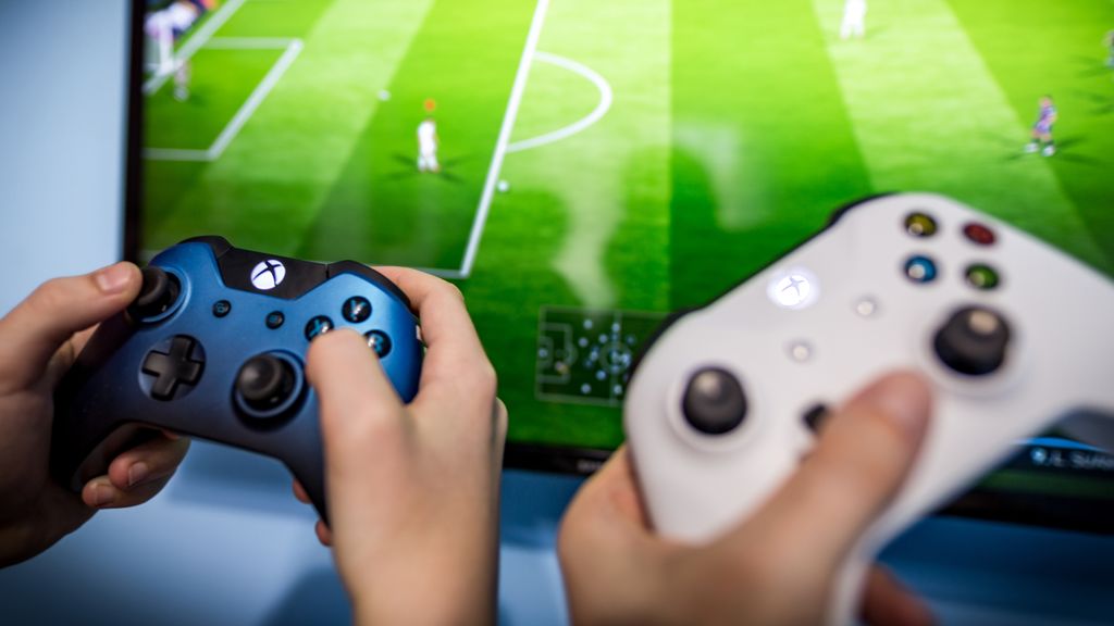 How to gameshare on Xbox One: share Xbox One games with friends and ...