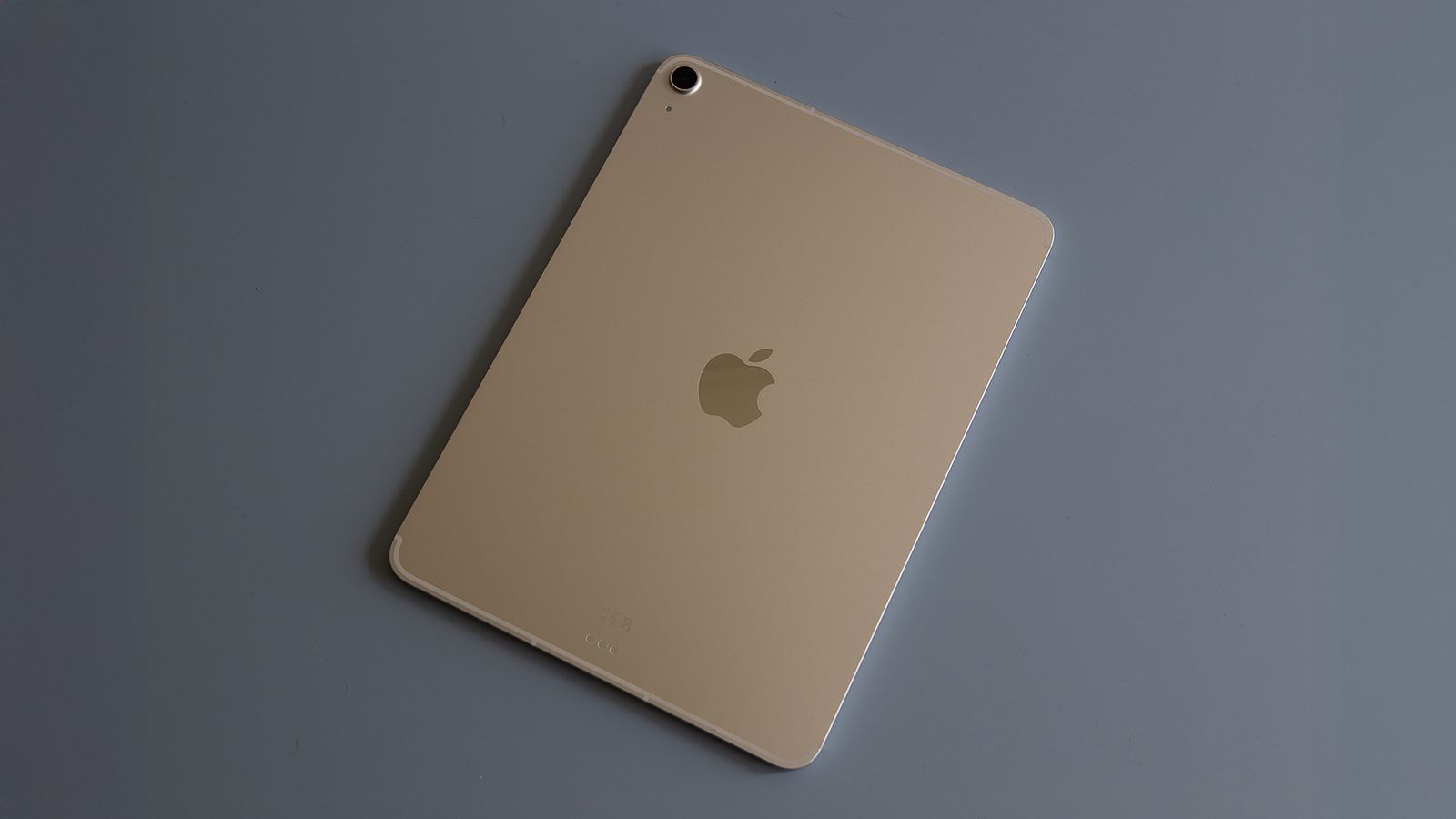 I tested the new iPad Air, and it's like a tablet and MacBook rolled ...