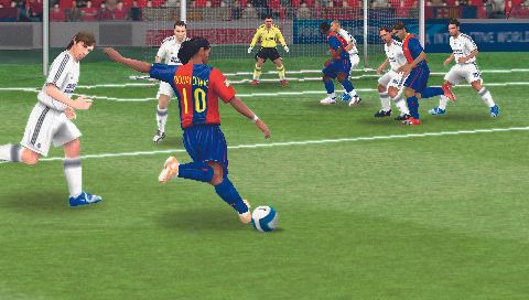 FIFA 08 - hands-on | GamesRadar+