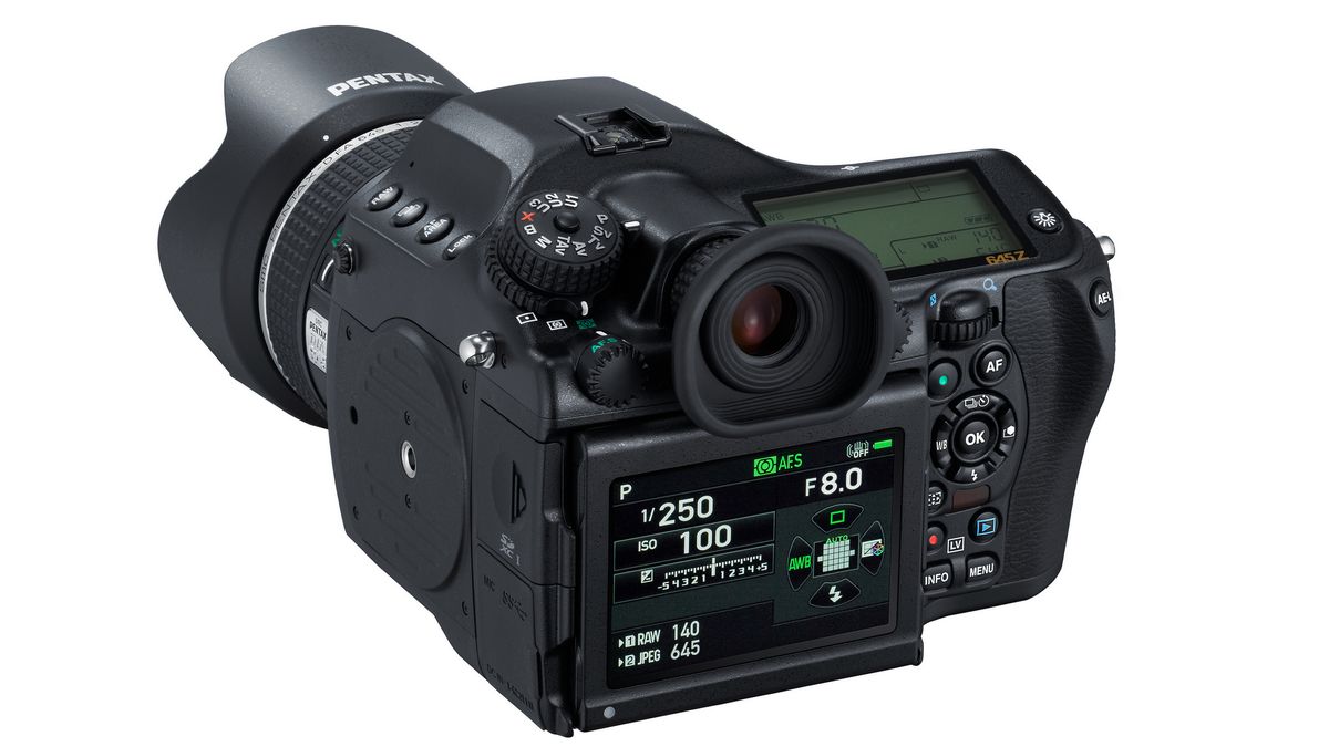 Pentax rewrites the medium format rules | TechRadar