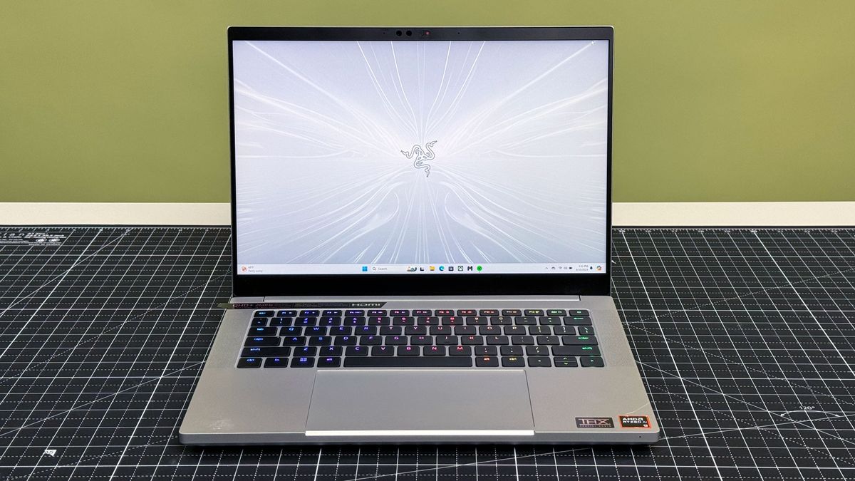 Razer Blade 14 (2024) review: Small frame, full power, high price | Tom ...