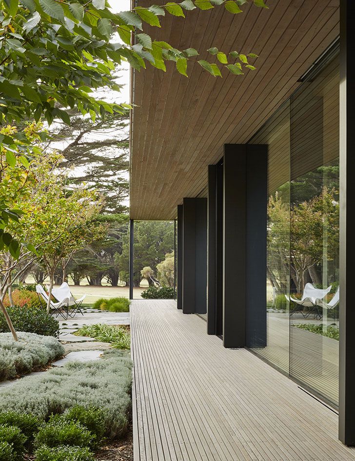 A low house on Mornington Peninsula is all about simplicity | Wallpaper