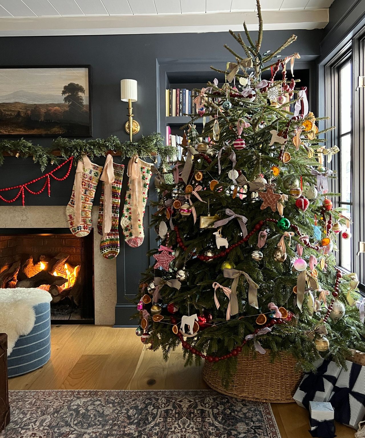 8 Christmas decor trends interior designers are using in their own ...