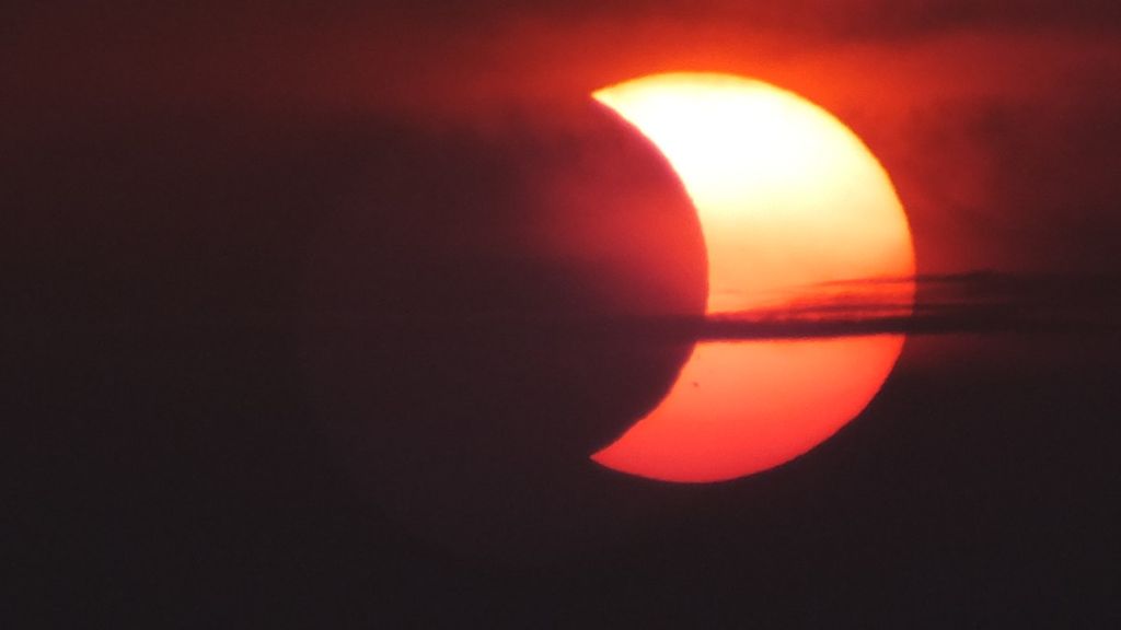 Get ready for a rare hybrid solar eclipse on April 20 | Space