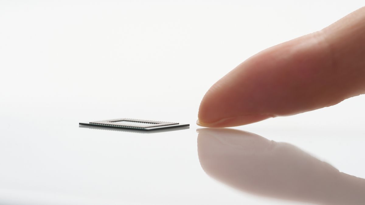 Samsung mass produces 'world's thinnest' LPDDR5X | Tom's Hardware