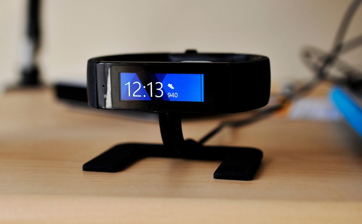 A quick look at the 3D-printed Microsoft Band Charging Stand | Windows ...