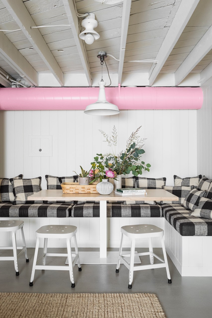 The subtle 'vertical decorating' technique designers use to make small ...