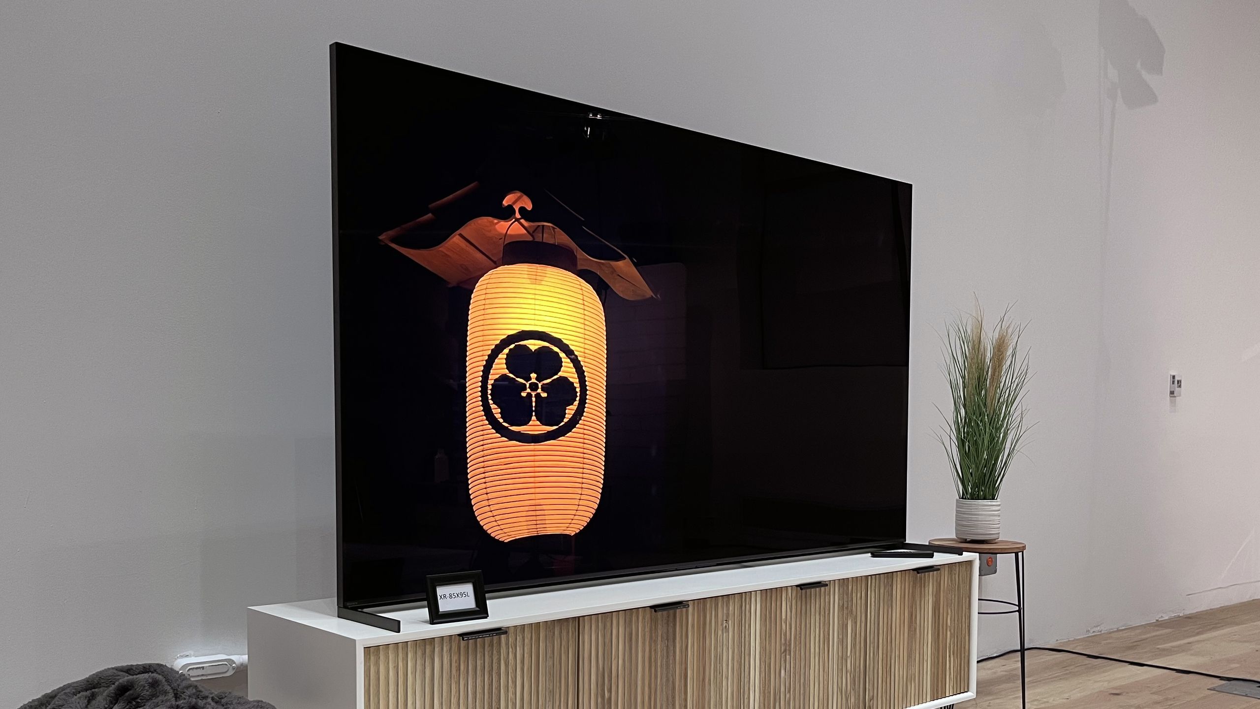 Sony's new X95L mini-LED TV gets closer to OLED contrast, but it's not ...