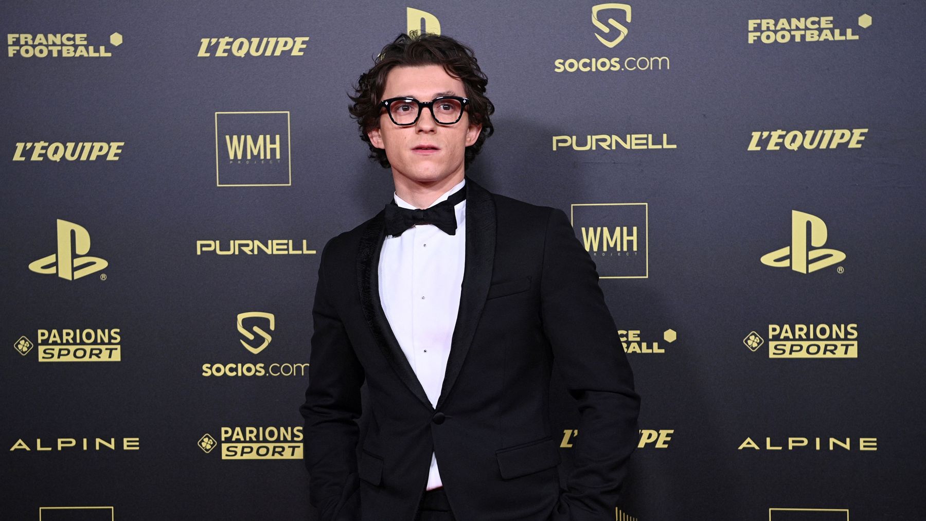 How Tom Holland used bodyweight exercises to get ripped for Spider-Man ...