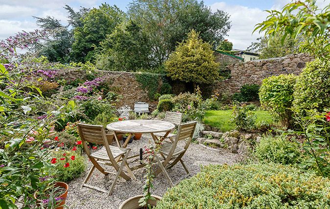 The beautiful cottage in Dartmoor saved by extraordinary villagers ...
