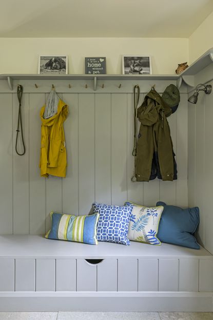Small boot room ideas: 15 tiny and narrow boot room designs | Homes and ...