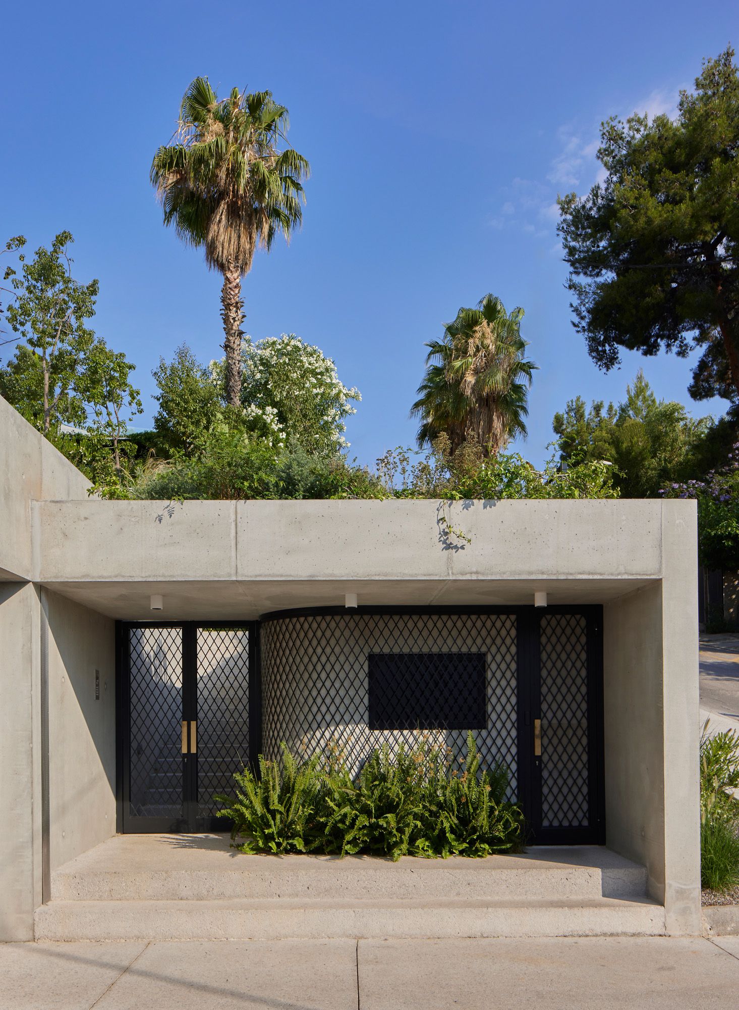 Tour this Filothei house by Kallos Turin | Wallpaper