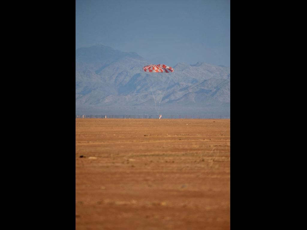 Photos: NASA Tests Orion Spacecraft Parachutes: Dec. 20, 2011 | Space