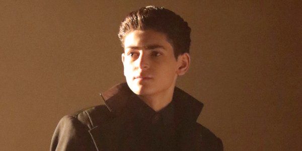 How Gotham's Final Bruce And Jeremiah Battle Sets Up Batman | Cinemablend
