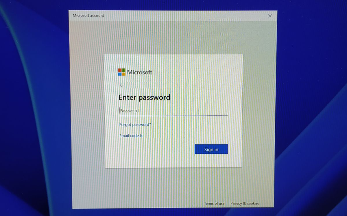 How to Run Windows 11 on a USB Drive (and Take it With You) | Tom's ...