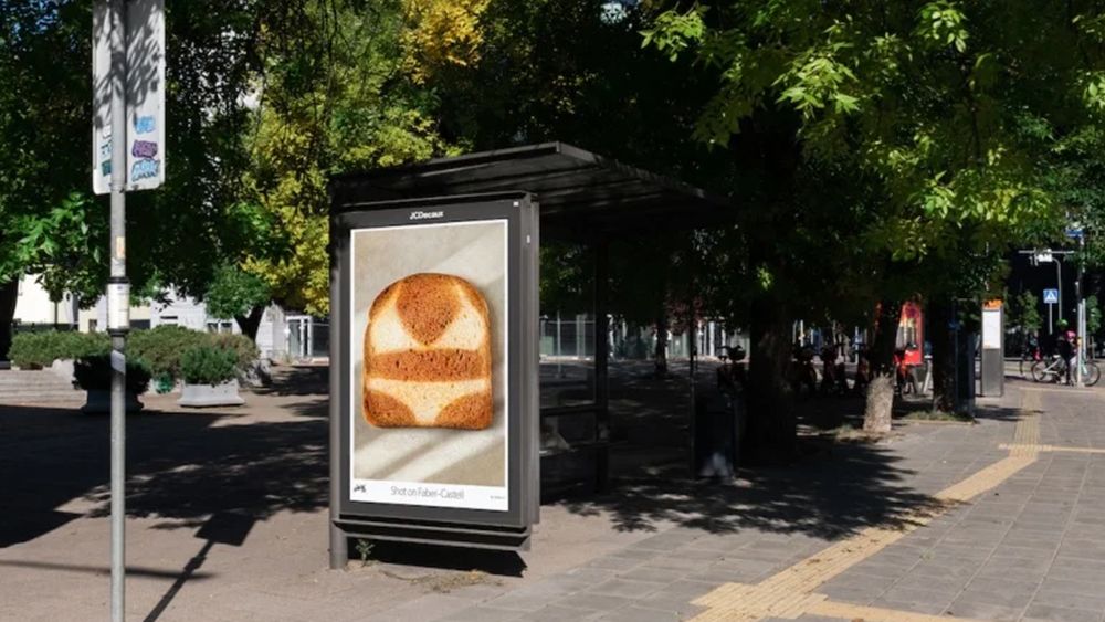 These ingenious billboards put an artistic twist on famous iPhone ads ...