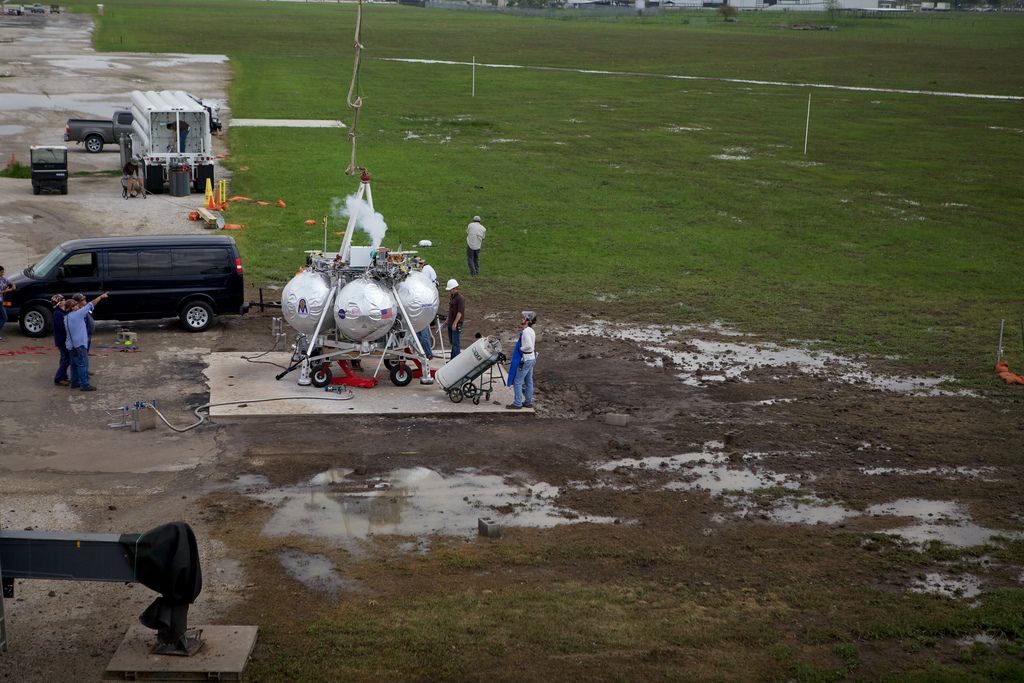Photos: NASA's Project Morpheus Robot Lander: Page 2 | Space