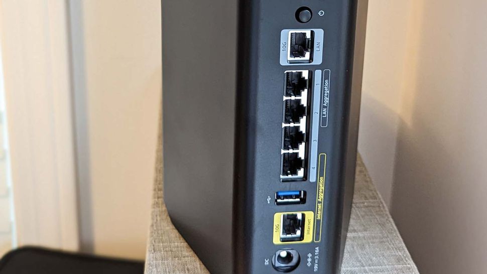 Netgear Nighthawk RS700S review | Tom's Guide