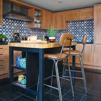 10 small kitchen ideas on a budget that are easy to do | Ideal Home