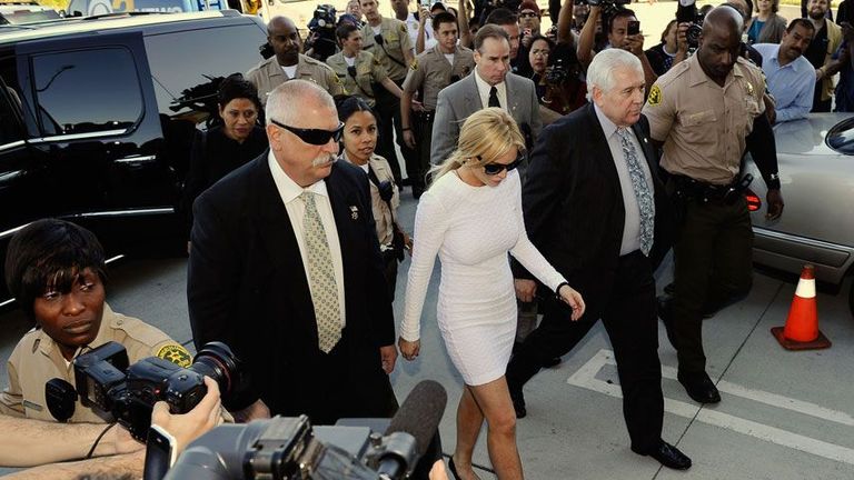 Shoplifting Addiction - Why Do People Shoplift Rachel Shteir | Marie Claire