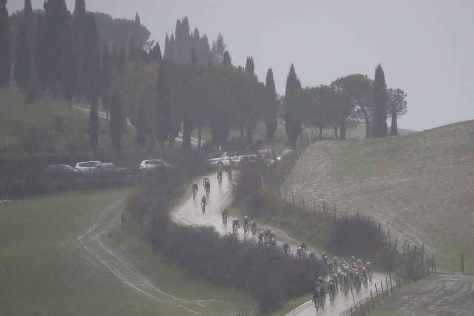 2018 Strade Bianche highlights - Video | Cyclingnews