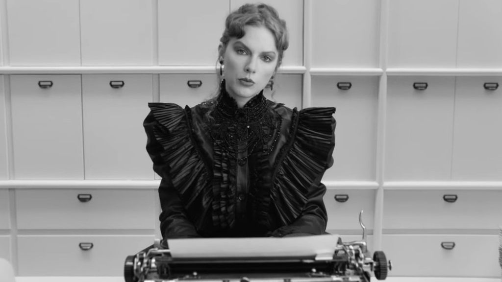 The 10 Most Heartbreaking Lyrics On Taylor Swift's The Tortured Poets ...