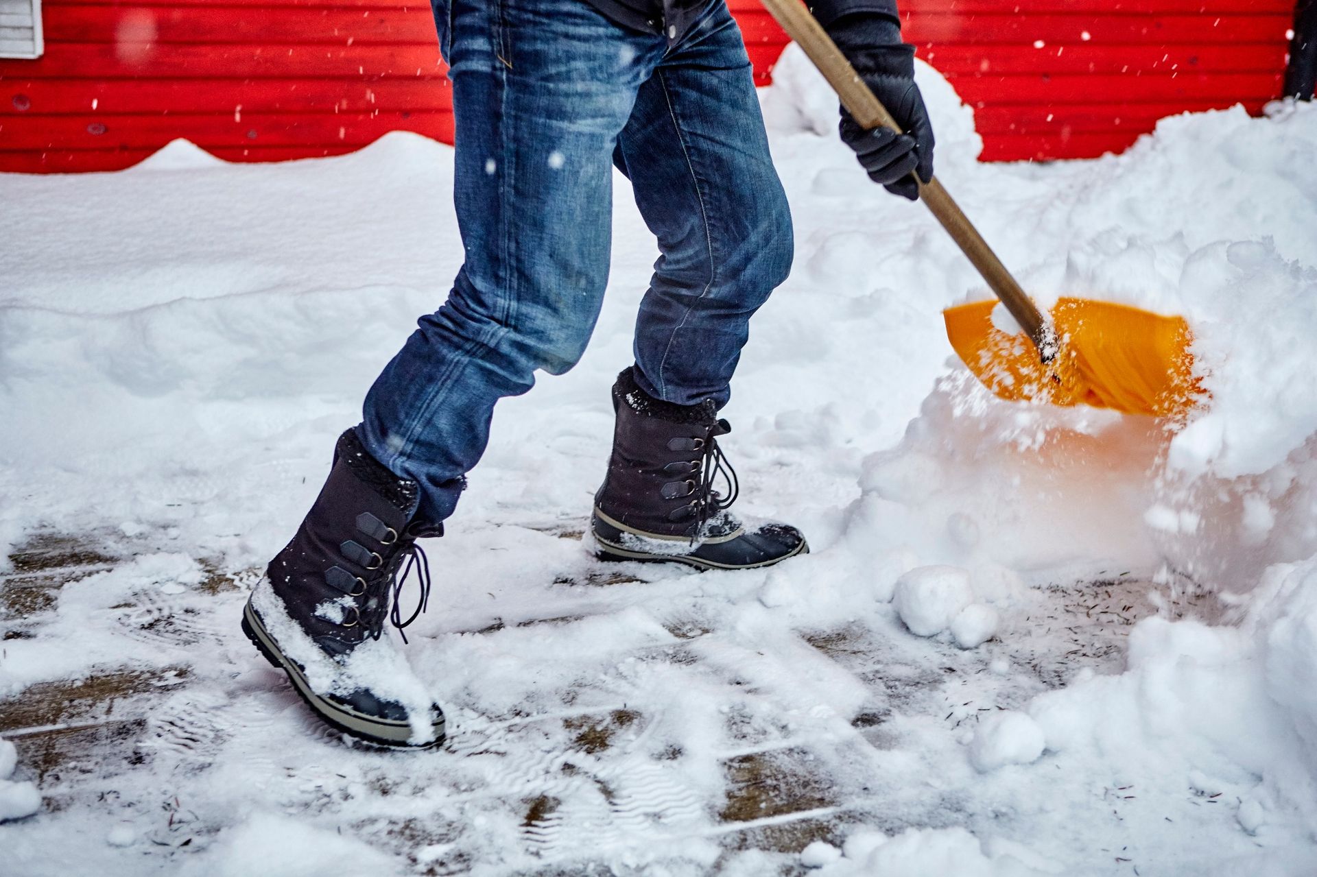 6 snow removal tools to back up your snow blower post-blizzard ...