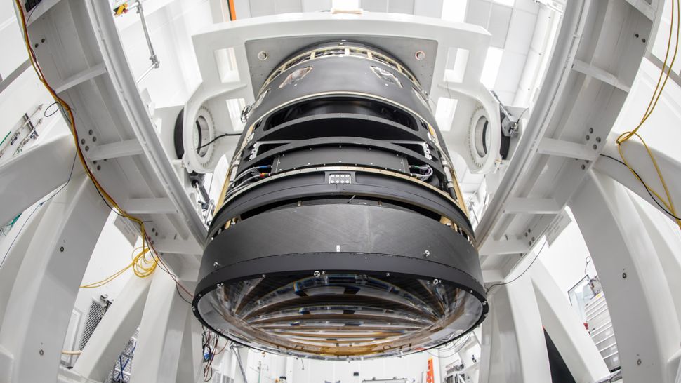 World's biggest camera now ready to shoot 3,200-megapixel photos of ...