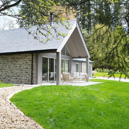 When to lay turf - Experts reveal the perfect time | Ideal Home