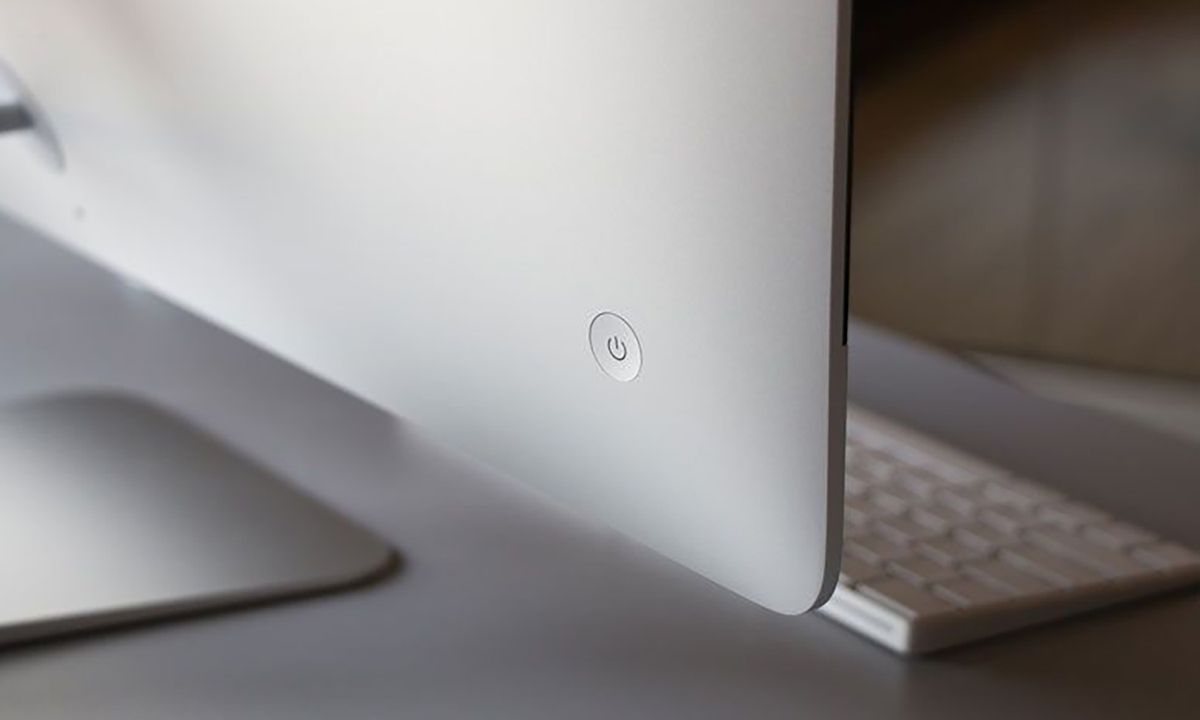 Apple iMac 27-Inch with 5K Display Review (2017): Serious Power | Tom's ...