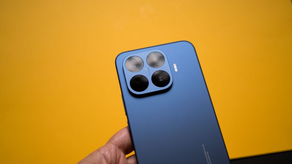 I used the Xiaomi 17T Pro, and it is the camera and battery powerhouse ...