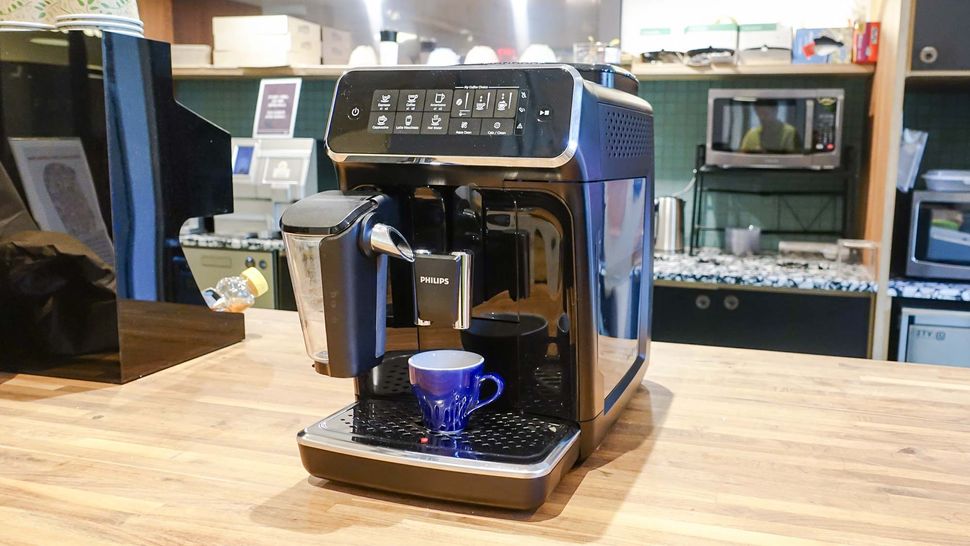 Philips 3200 Series Fully Automatic Espresso Machine w/ LatteGo review ...
