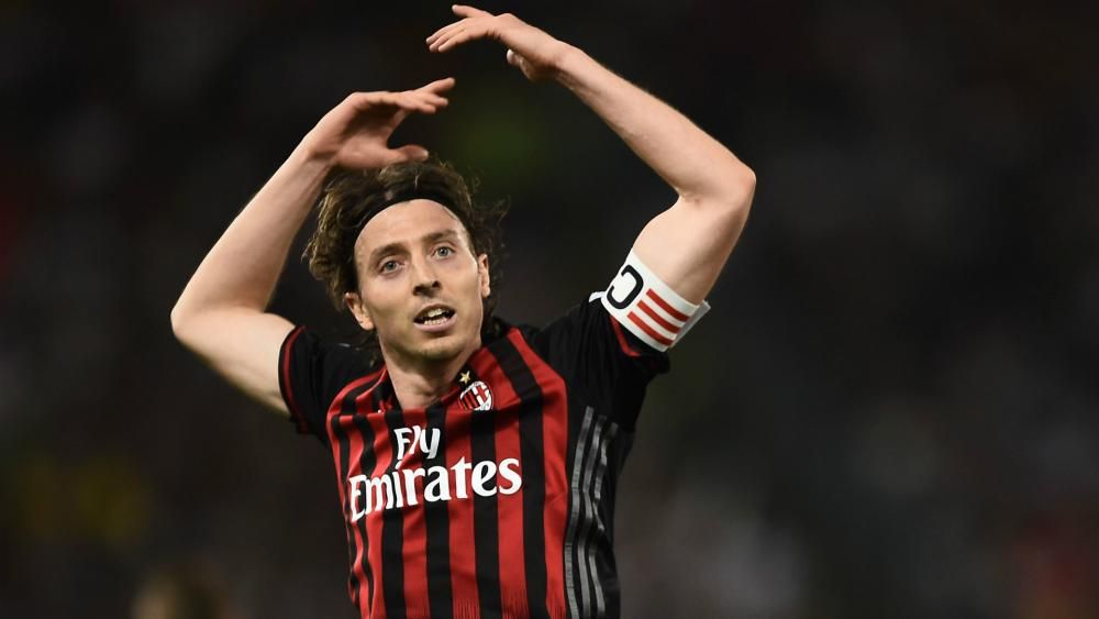 Montolivo, Antonelli sign new AC Milan contracts | FourFourTwo
