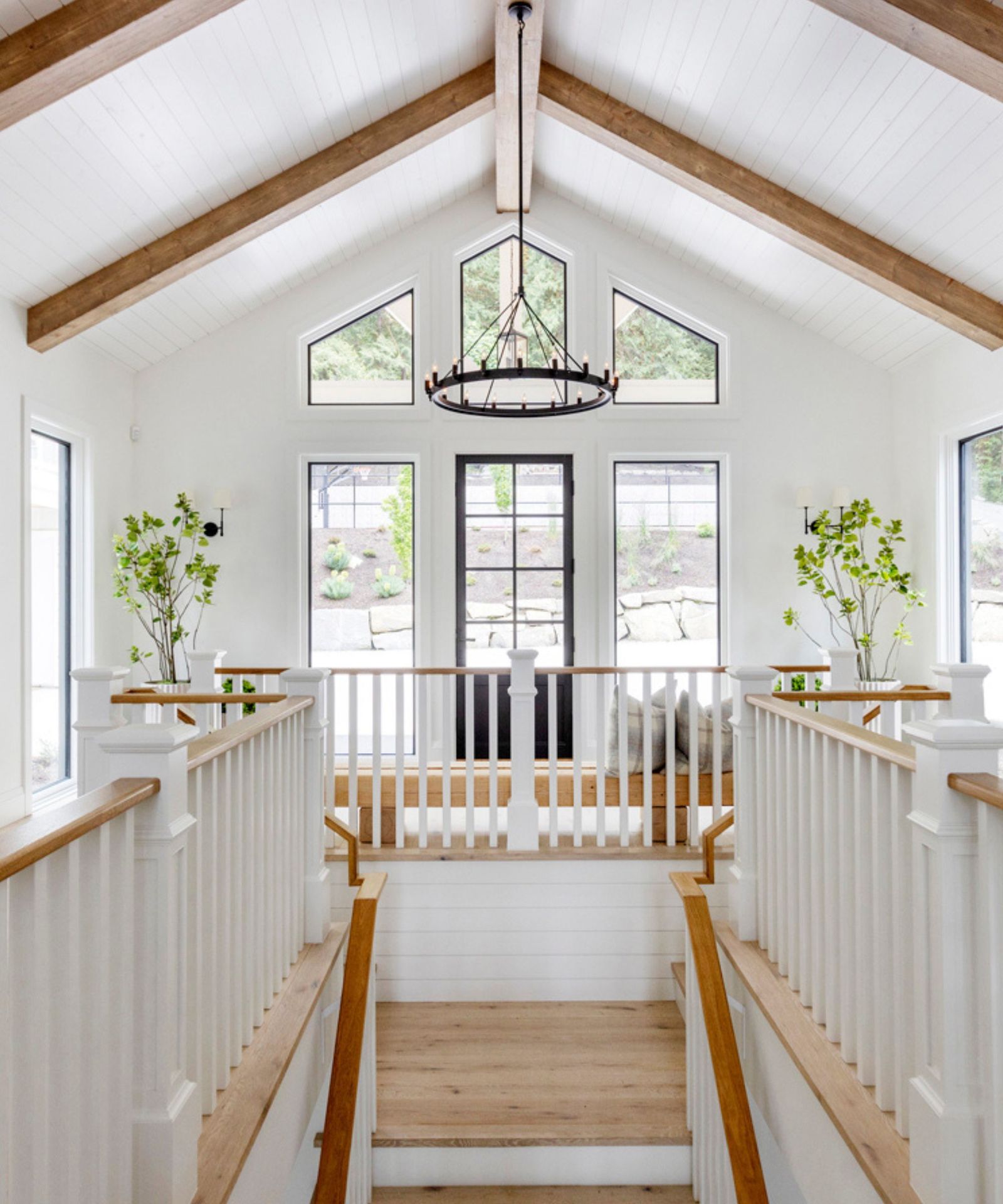 How designers decorate with Benjamin Moore's White Dove | Homes and Gardens