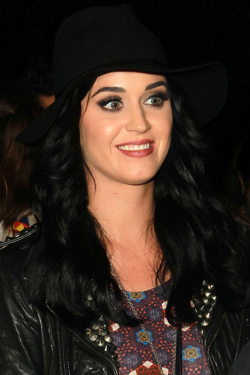 Katy Perry performs for Barack Obama | Marie Claire UK