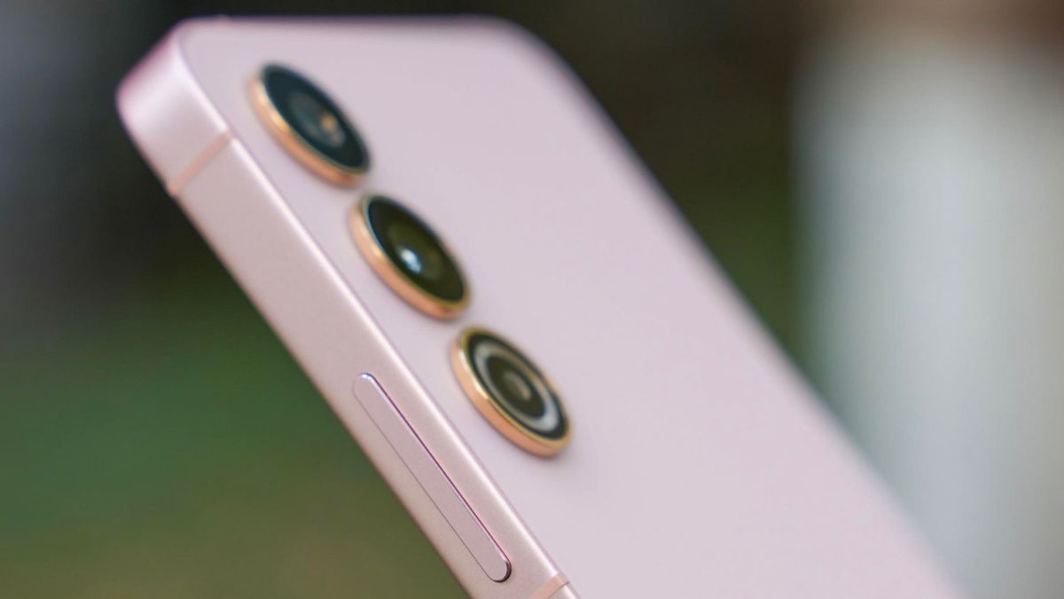 Samsung Galaxy S24 just tipped for this redesign inspired by the iPhone ...