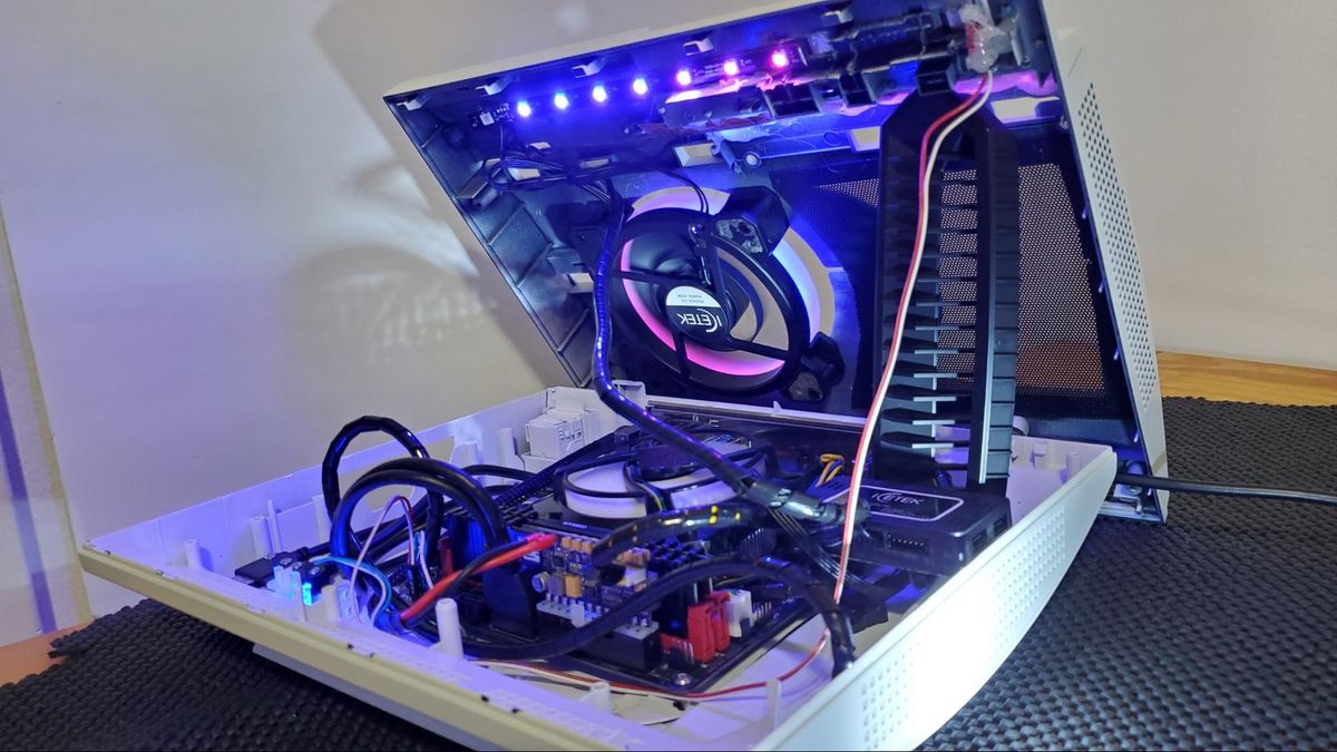Mod Spotlight: Turning an Old PS3 Into an RGB-Adorned Ryzen Rig | Tom's ...