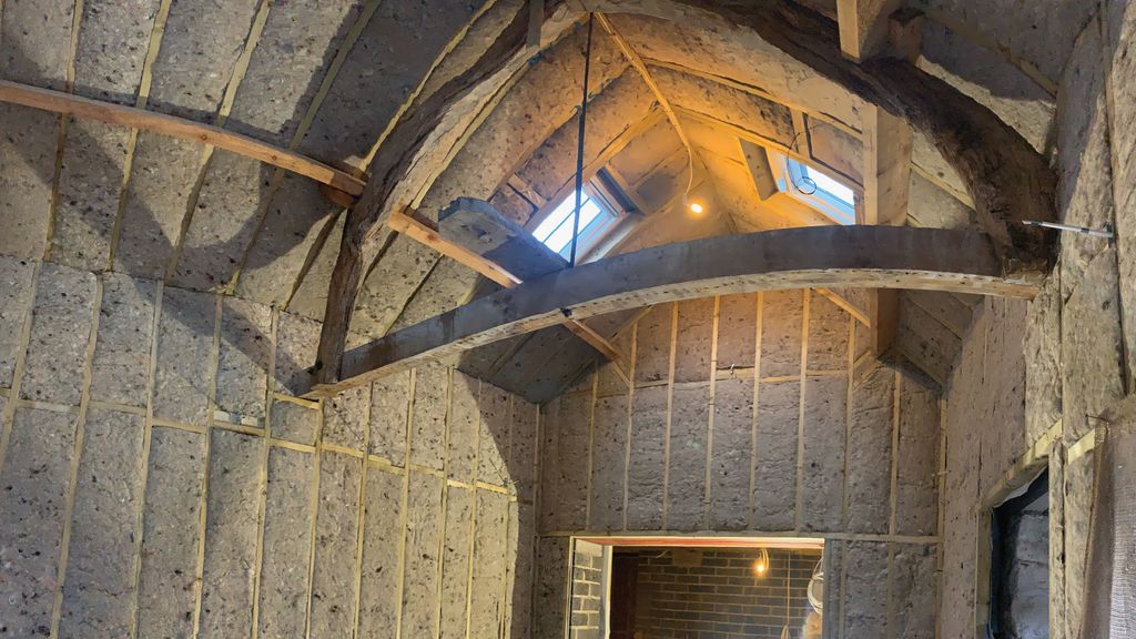 Which types of roof insulation are best for your roof? | Homebuilding