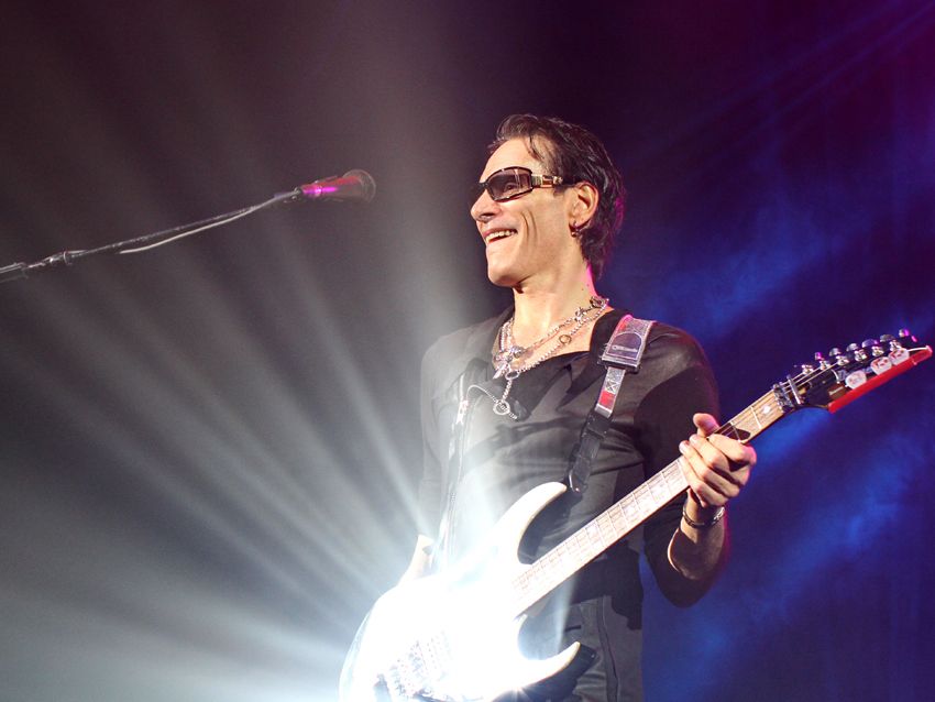 Steve Vai's top 5 tips for guitarists | MusicRadar