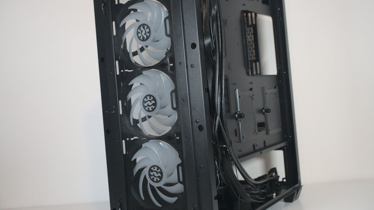 XPG Cruiser review: Going for the minimalist look? You'll want this PC ...