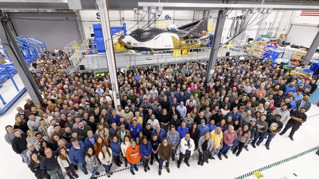 Sierra Space unveils 1st Dream Chaser space plane (photos) | Space