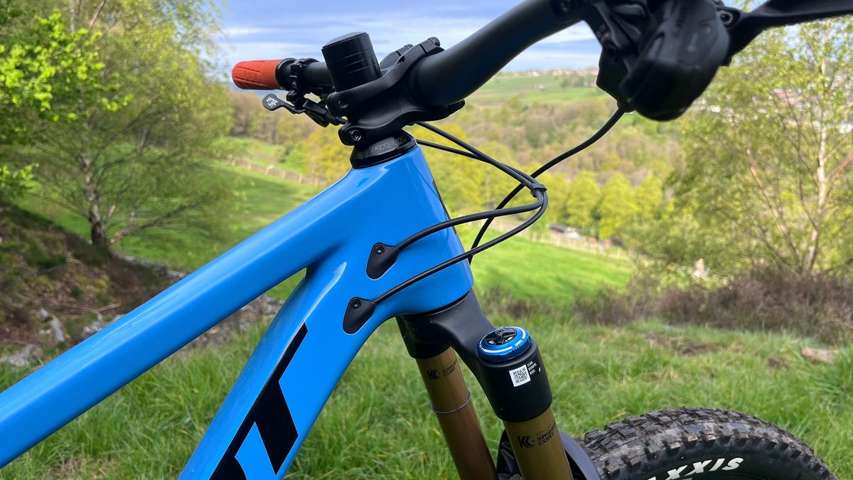 Pivot Switchblade Pro AXS – evolution over revolution for this high ...